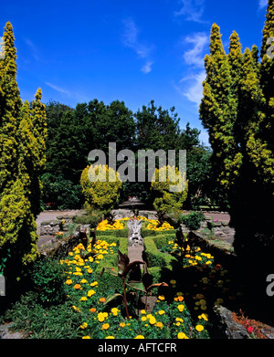 Sparrows Nest Gardens, a public park in Lowestoft Stock Photo - Alamy