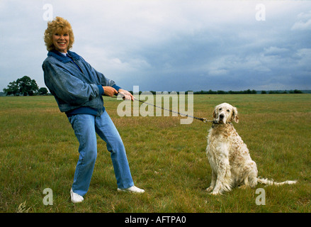 Wendy Craig actor 1980s UK HOMER SYKES Stock Photo - Alamy