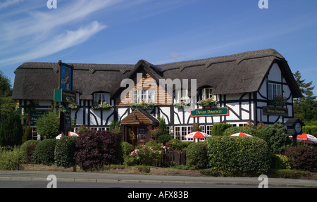 "Devon Doorway" Thatched Pub Heswall Wirral England Stock Photo - Alamy