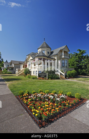 Train House Inn, 1886 Samuel Train National Historic Home, Bed and ...