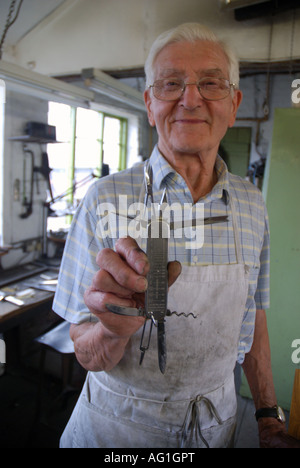 Stan Shaw, master craftsman and cutler in his workshop on Garden Street ...