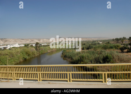 The Sheikh Hussein border crossing point between Israel and Jordan at ...