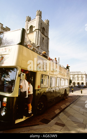 Guide Friday Bus Travel Transport Stratford upon Avon Stock Photo - Alamy