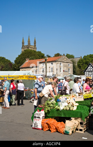 Helmsley North Yorkshire UK Market Square and Parish Church Stock Photo ...