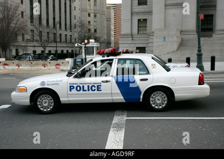 A Homeland Security police car of the Federal Protective Service is ...