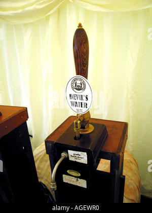 Old Fashioned beer pump Stock Photo - Alamy