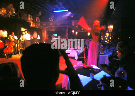 Cairo belly dancer Lucy performs in nightclub Parisiana Stock Photo - Alamy