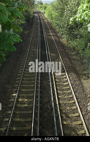 Train tracks at West Malling rail station Stock Photo - Alamy