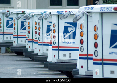 US Postal Service postal vehicles parked at Cambrian Post Office, San ...