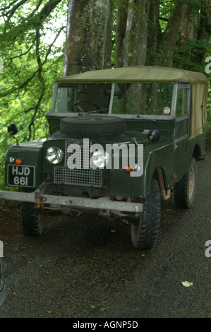 A rare Series one Land Rover with split windscreen Stock Photo - Alamy