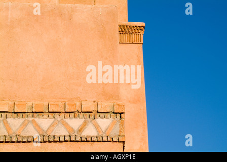 Parapet. Elevation of parapet Stock Photo - Alamy