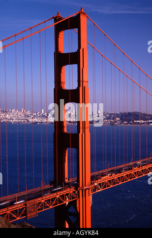 USA, California, San Francisco, golden Gate Bridge at twilight Stock ...