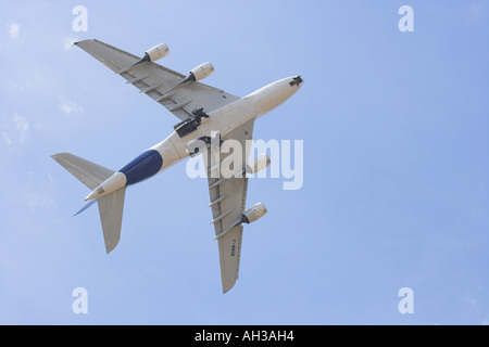 Airbus A380 from underneath climbing and banking away at Farnborough ...