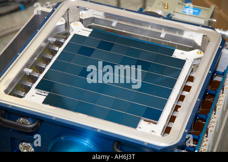 Gigapixel camera for the Pan-STARRS 1 telescope at Haleakala ...