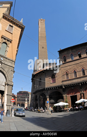 The Asinelli tower, bologna, Italy Stock Photo - Alamy