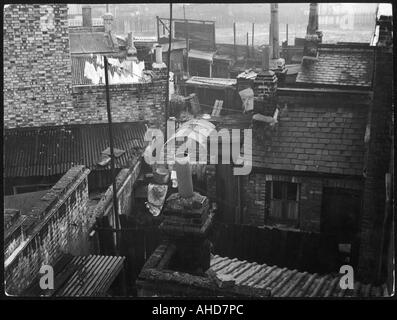 SLUMS in East End of London in 19th century Stock Photo - Alamy
