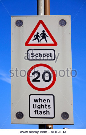 20 mph when lights flash warning sign at the approach to a school ...