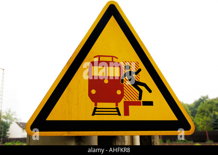 Train warning sign, train station warning sign, trains cause air ...