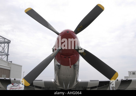 Closeup of P 51 Mustang Fighter Plane Engine and Propeller Stock Photo ...