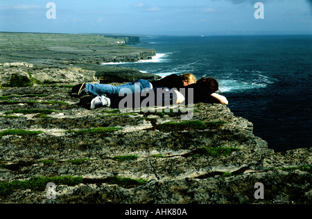 The fort at Dun Angus. The ancient fort on Innishmore with the green ...