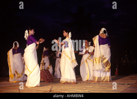 THIRUVATHIRA A TRADITIONAL DANCE FORM OF KERALA Stock Photo - Alamy