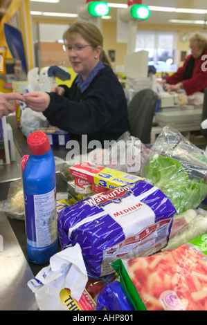 checkout counter at a tesco s supermarket Stock Photo - Alamy