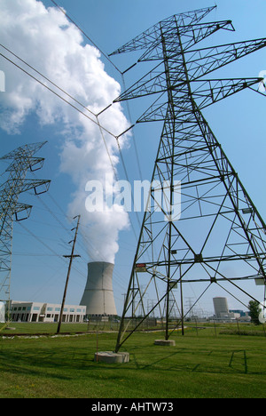 The Davis Besse electrical nuclear power plant at Oak Harbor Ohio near ...