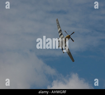 P51 Mustang performing aerobatic routine Stock Photo - Alamy
