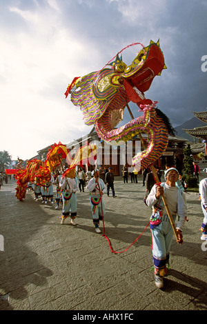 Dragon dancers at the Festival of Spring Celebration in London for the ...