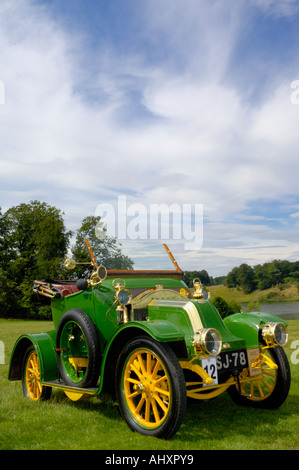 1912 Renault 2 seater vintage classic car Stock Photo - Alamy