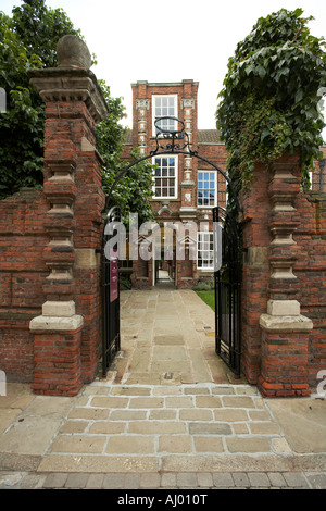 Wilberforce House, High Street Hull Stock Photo: 32261081 - Alamy