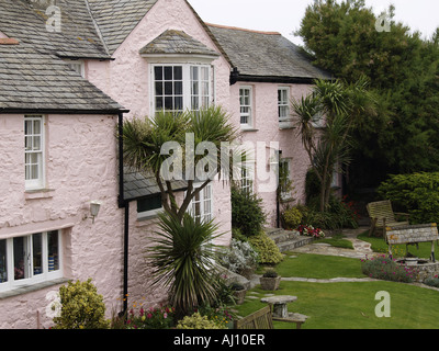 Efford cottage at summerleaze beach, Bude, Cornwall Stock Photo - Alamy