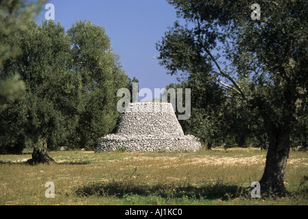 Typical shape Paiara in the country Salento Puglia Italy Stock Photo ...