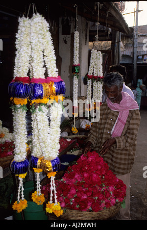 South India Karnataka Mysore Flower Market Stock Photo - Alamy