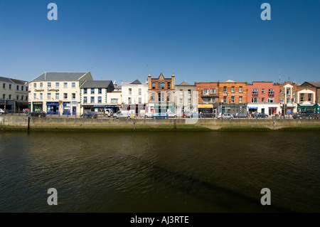 The quayside buildings of the Boyne river at Drogheda, county Louth ...