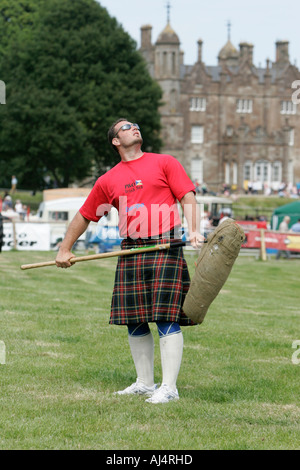 Gregor Edmunds from Scotland at the Glenarm Castle International ...