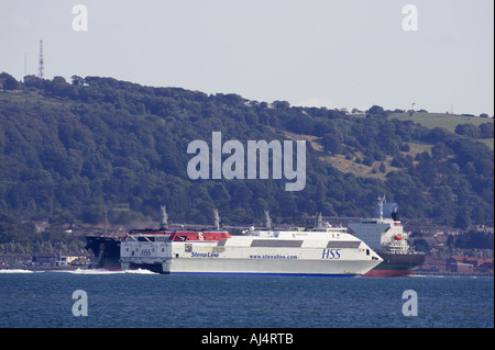 stenaline Stena Voyager HSS fast passenger ferry passes large mussel ...