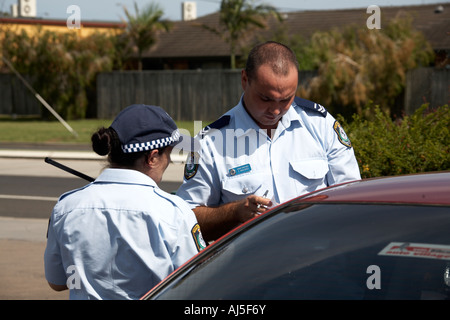 police making an arrest Stock Photo - Alamy