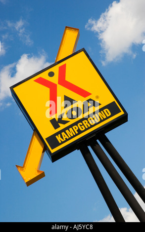 Bob - yellow sign with blue sky background Stock Photo - Alamy