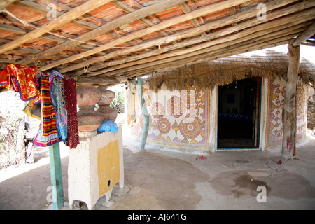 Mud hut exterior of Harijan tribe in Ludia Village, nr Khavda, Kutch ...