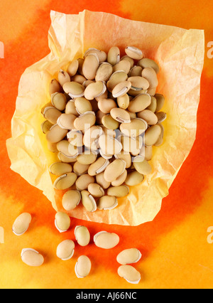 VAL BEANS / HYACINTH BEANS Stock Photo - Alamy