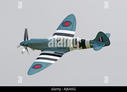 Griffon engined Spitfire with Contra-rotating propellers Duxford ...