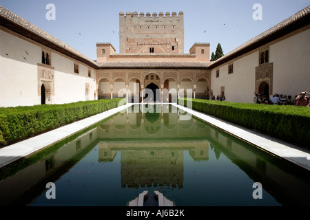 Courtyard with reflecting pool, moorish, Islamic Architecture Details ...