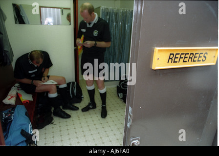 fa cup 2nd round qualify bashley thame referees changing room final ...