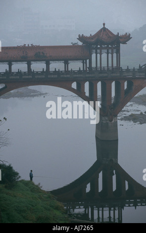 The Min River Bridge in Leshan, China, and the city at night Stock ...