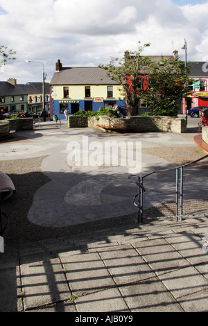 The Diamond in the centre of Donegal Town, County Donegal, Ireland ...