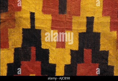 Ancient Nazca fabric woven from camelid fibre c1400AD Geometric ...