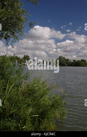 sailing on priory park lake Stock Photo - Alamy