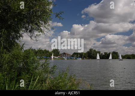 sailing on priory park lake Stock Photo - Alamy