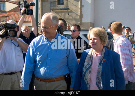 Media crews at a press conference for Idaho Senator Larry Craig in ...